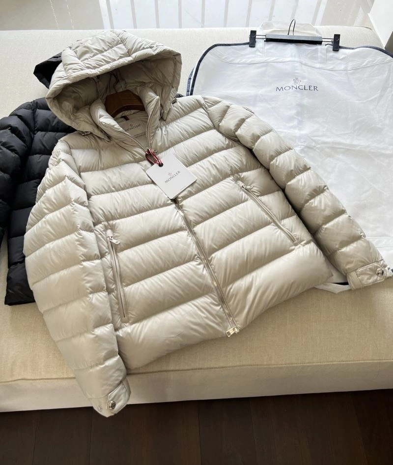 Inexpensive Moncler Down Jackets