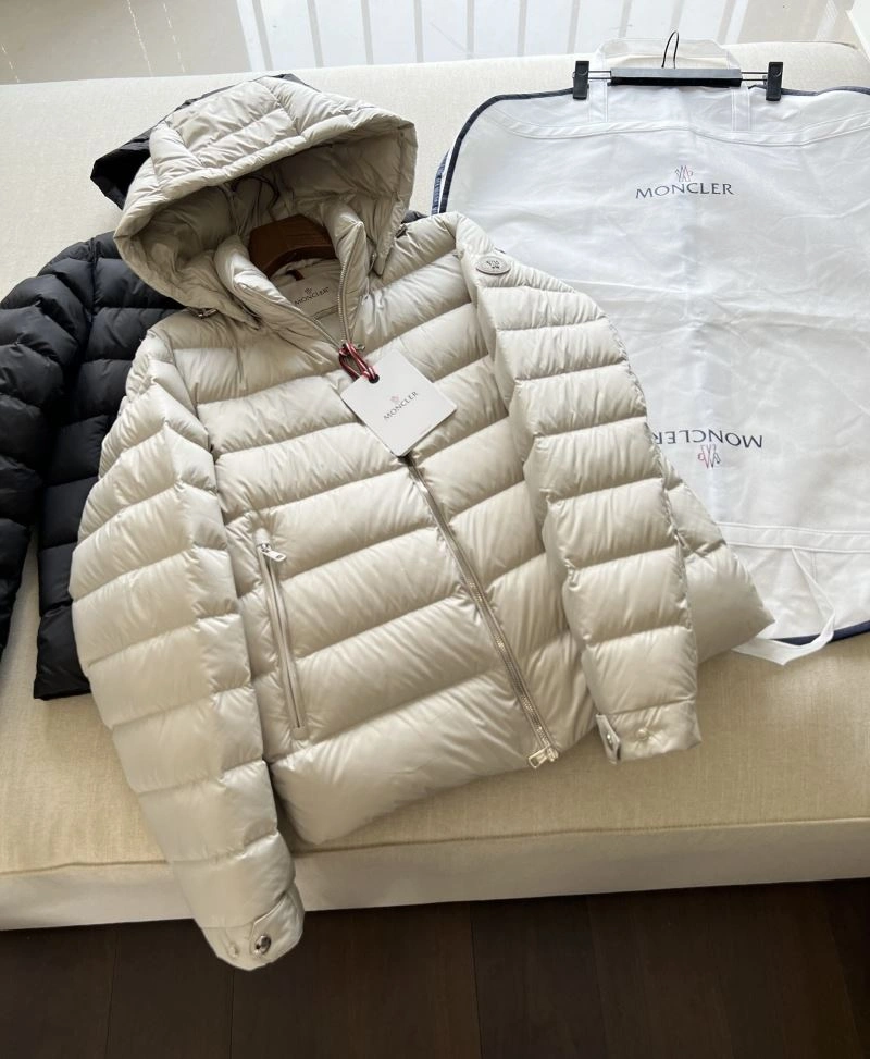 Inexpensive Moncler Down Jackets