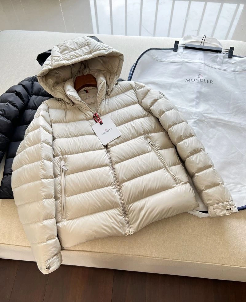Inexpensive Moncler Down Jackets