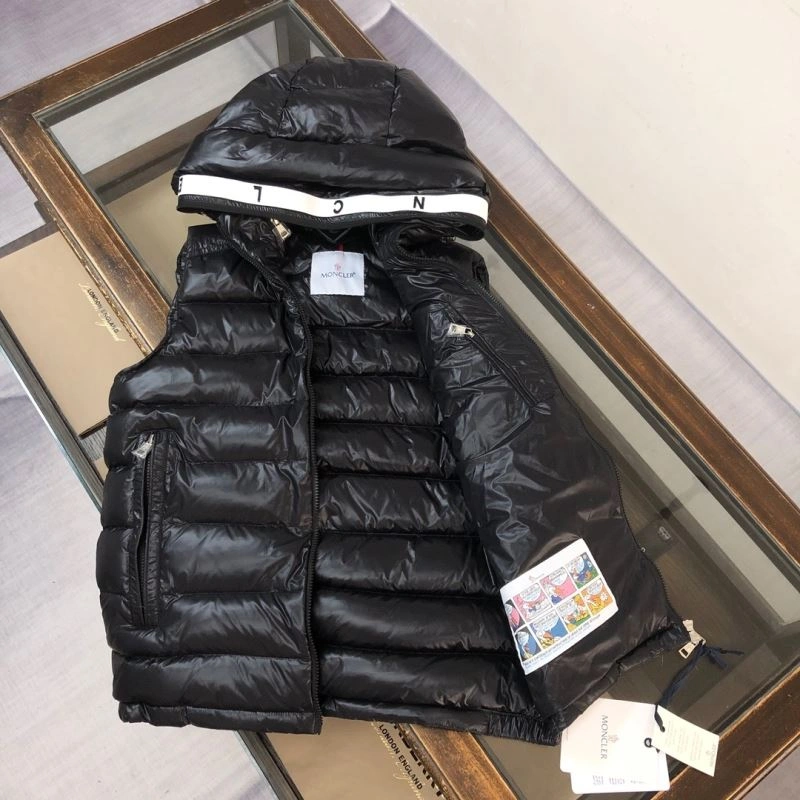 Accurate model Moncler Down Jackets