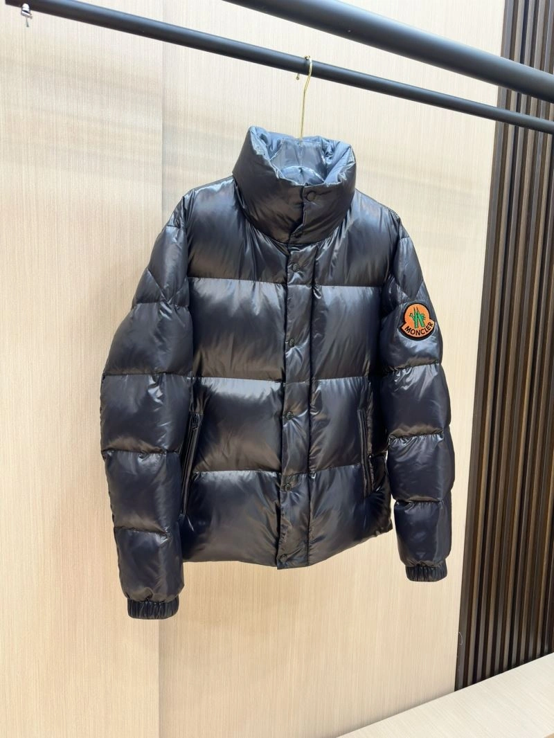 Accurate model Moncler Down Jackets
