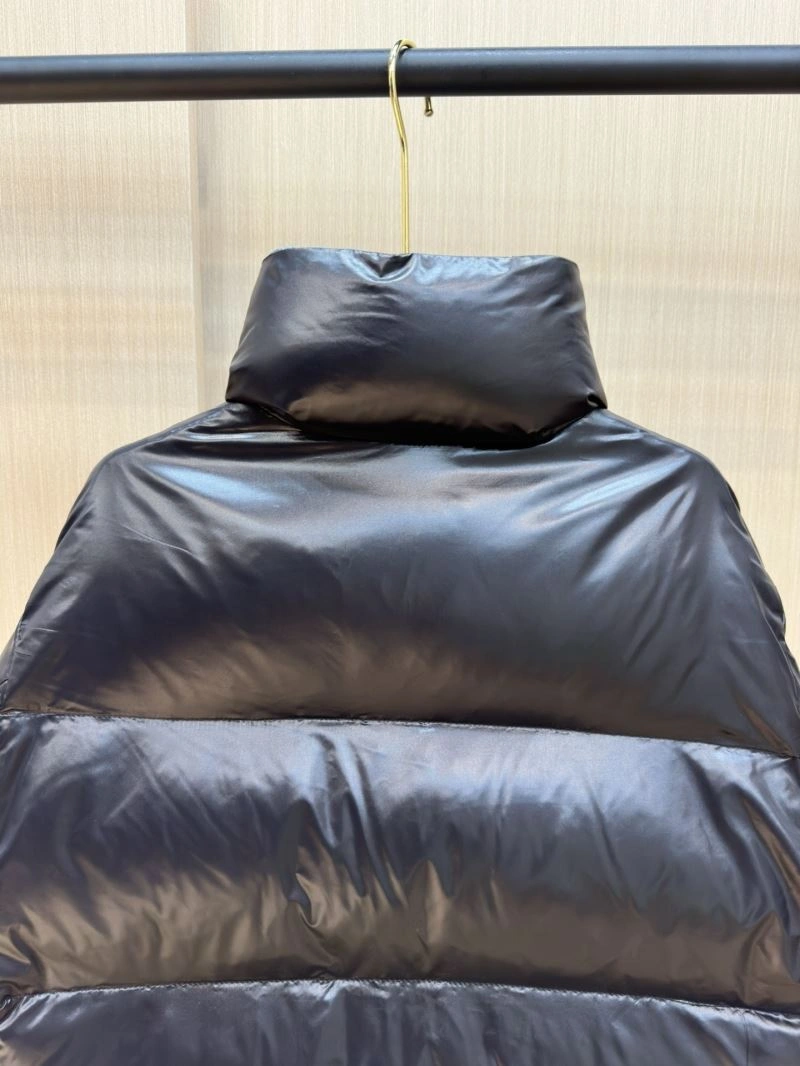Accurate model Moncler Down Jackets