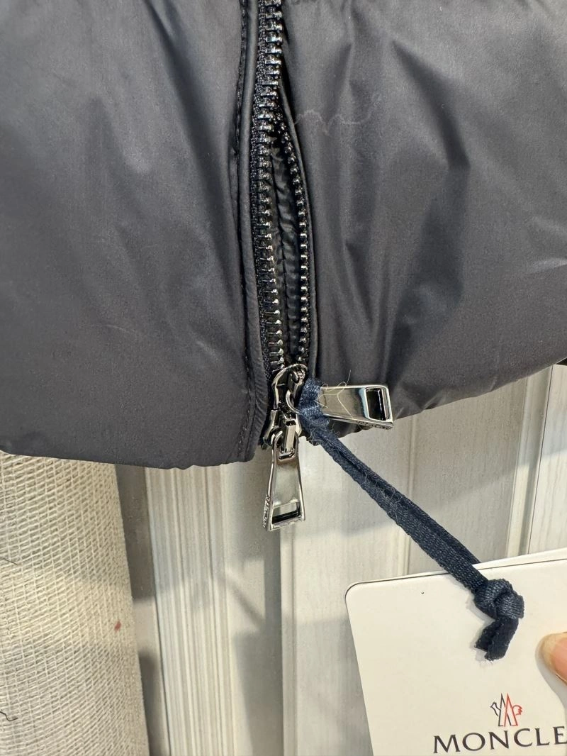 Low-cost Moncler Down Jackets