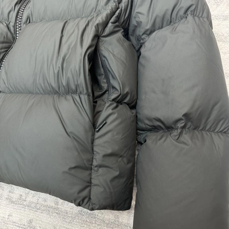 Inexpensive Moncler Down Jackets