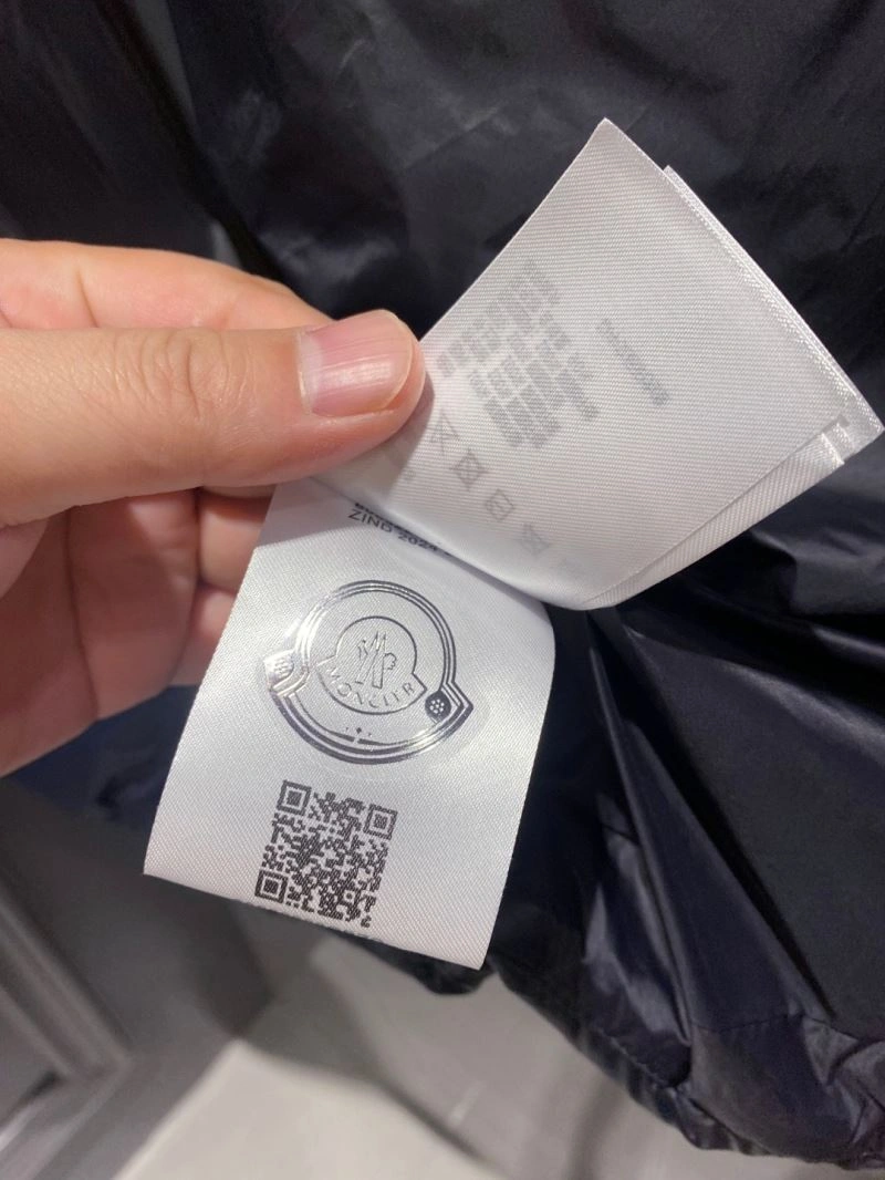 Exact replica Moncler Down Jackets