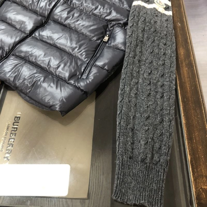 Low-cost Moncler Down Jackets