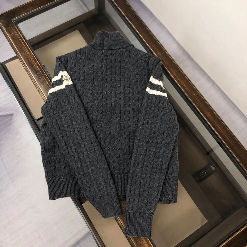 Low-cost Moncler Down Jackets