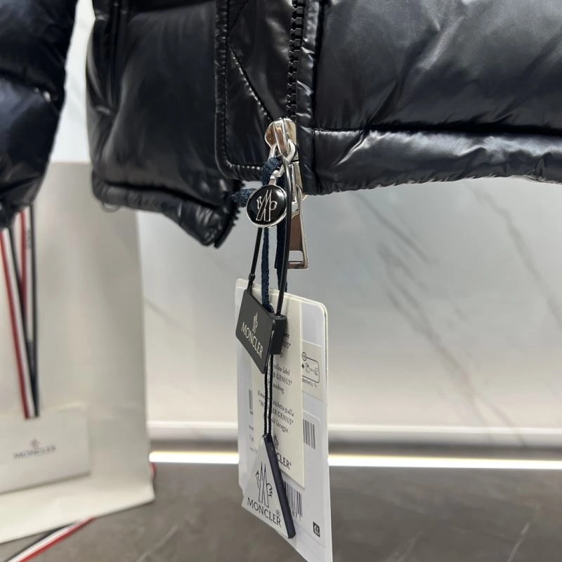 Low-cost Moncler Down Jackets