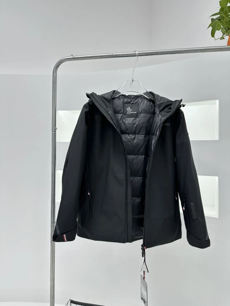 Accurate model Moncler Down Jackets