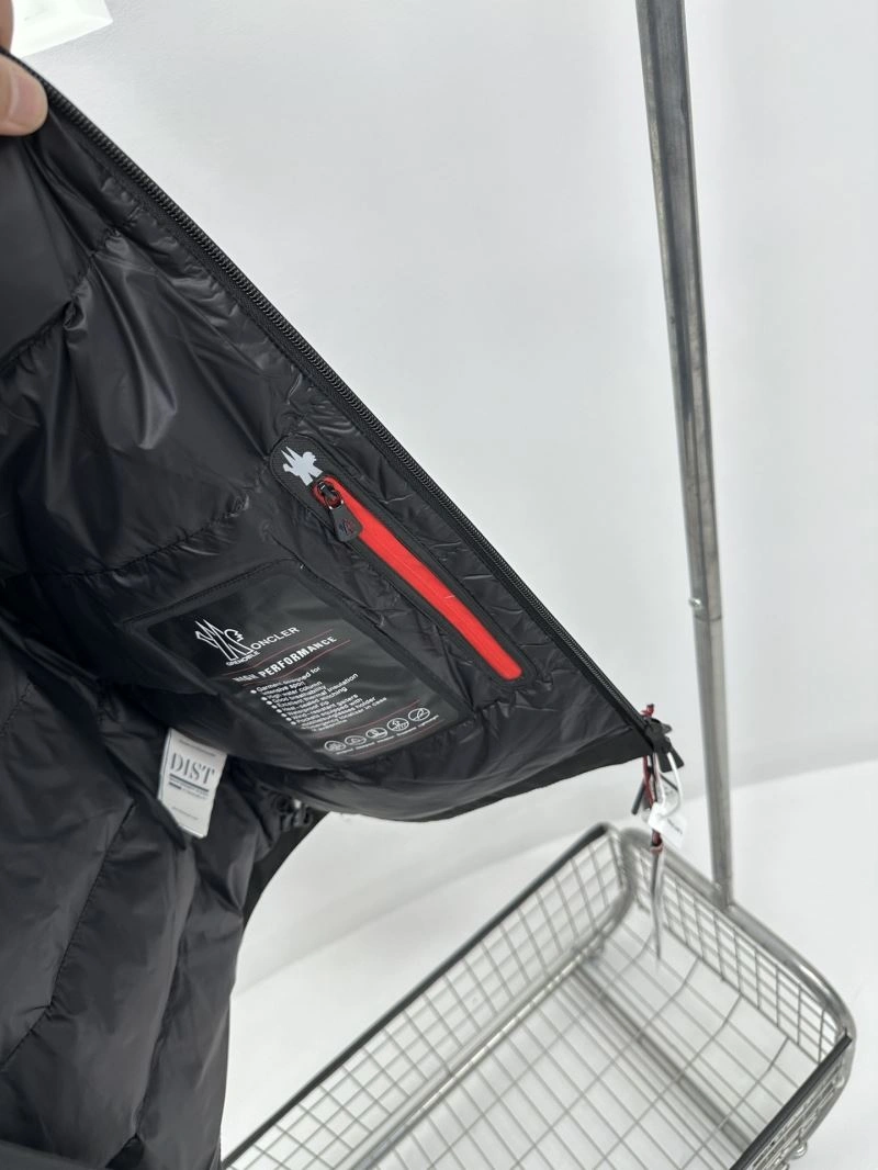 Accurate model Moncler Down Jackets