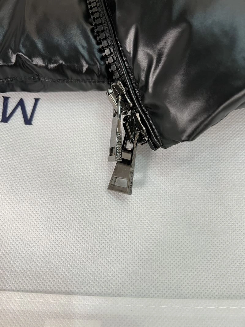 Accurate model Moncler Down Jackets