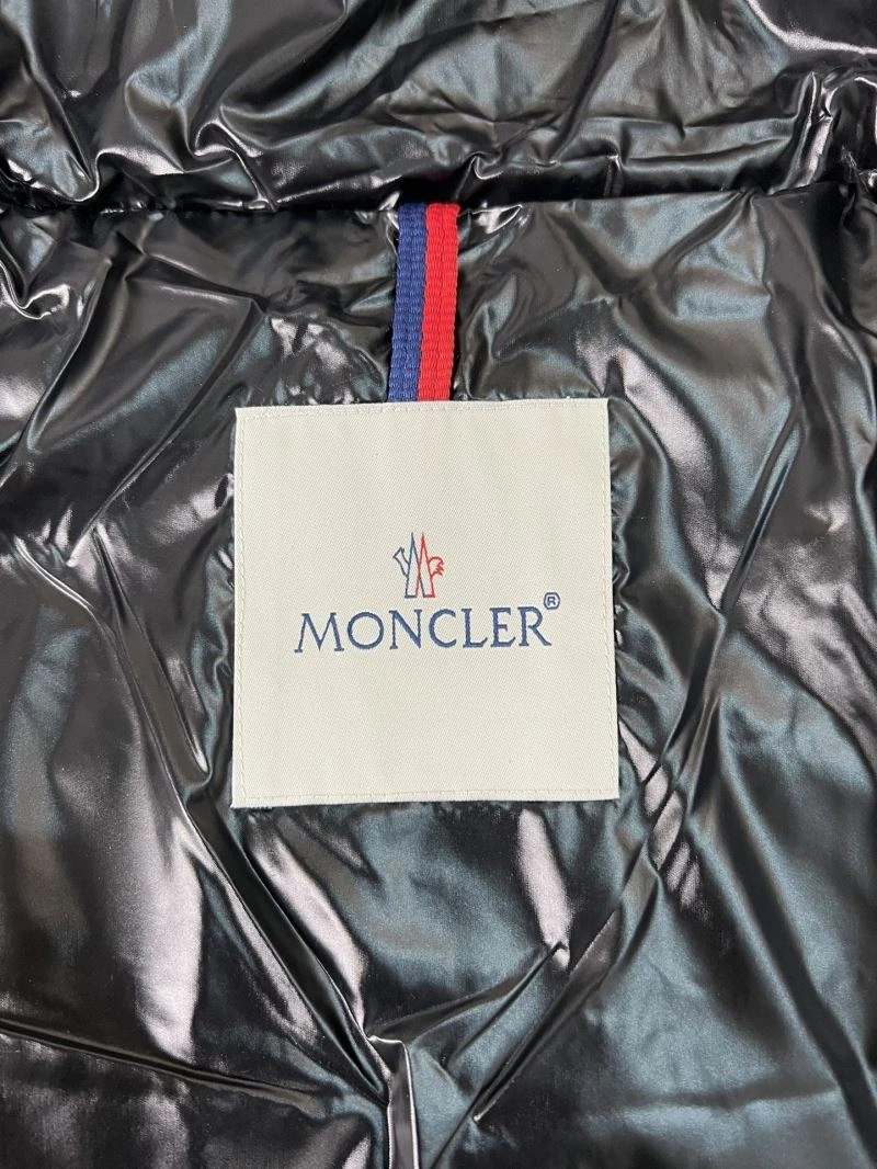 Accurate model Moncler Down Jackets