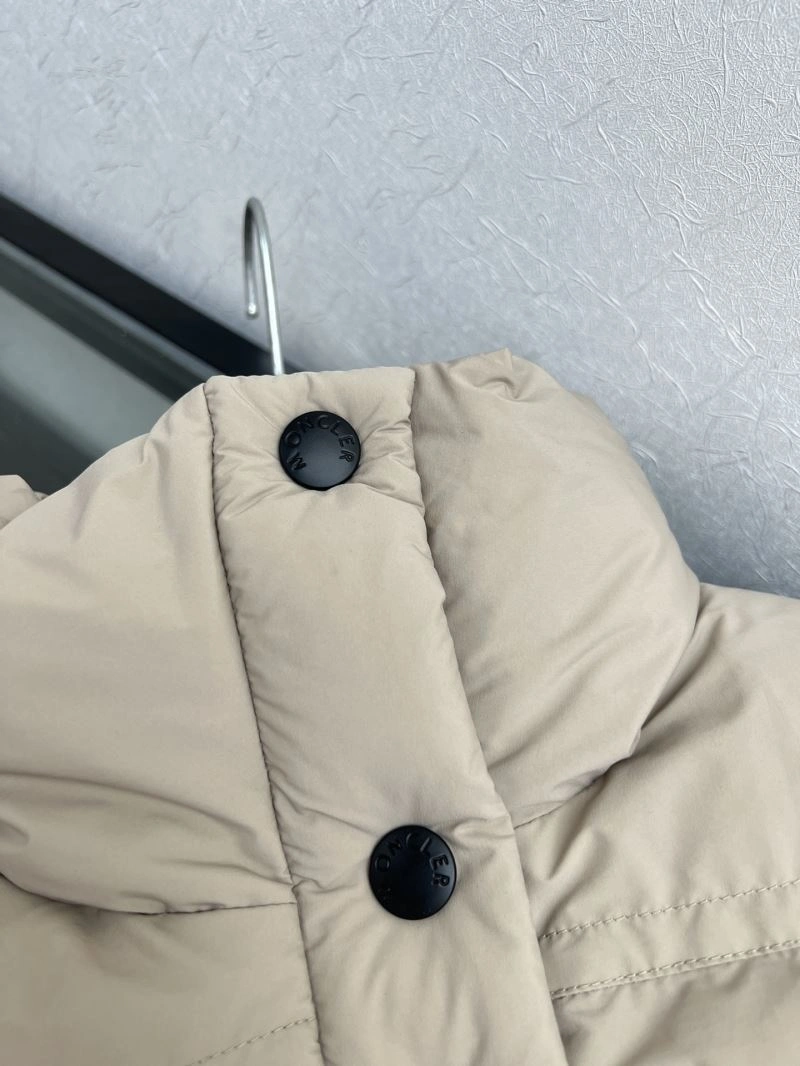 Exact replica Moncler Down Jackets