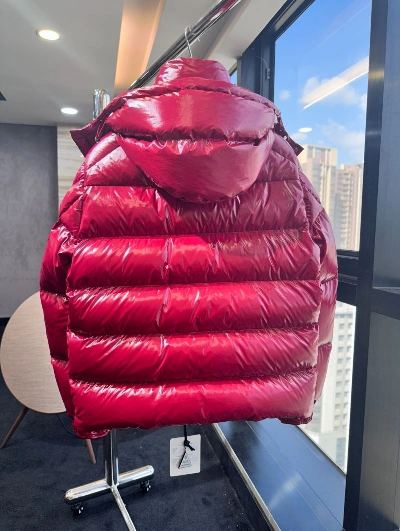 Accurate model Moncler Down Jackets