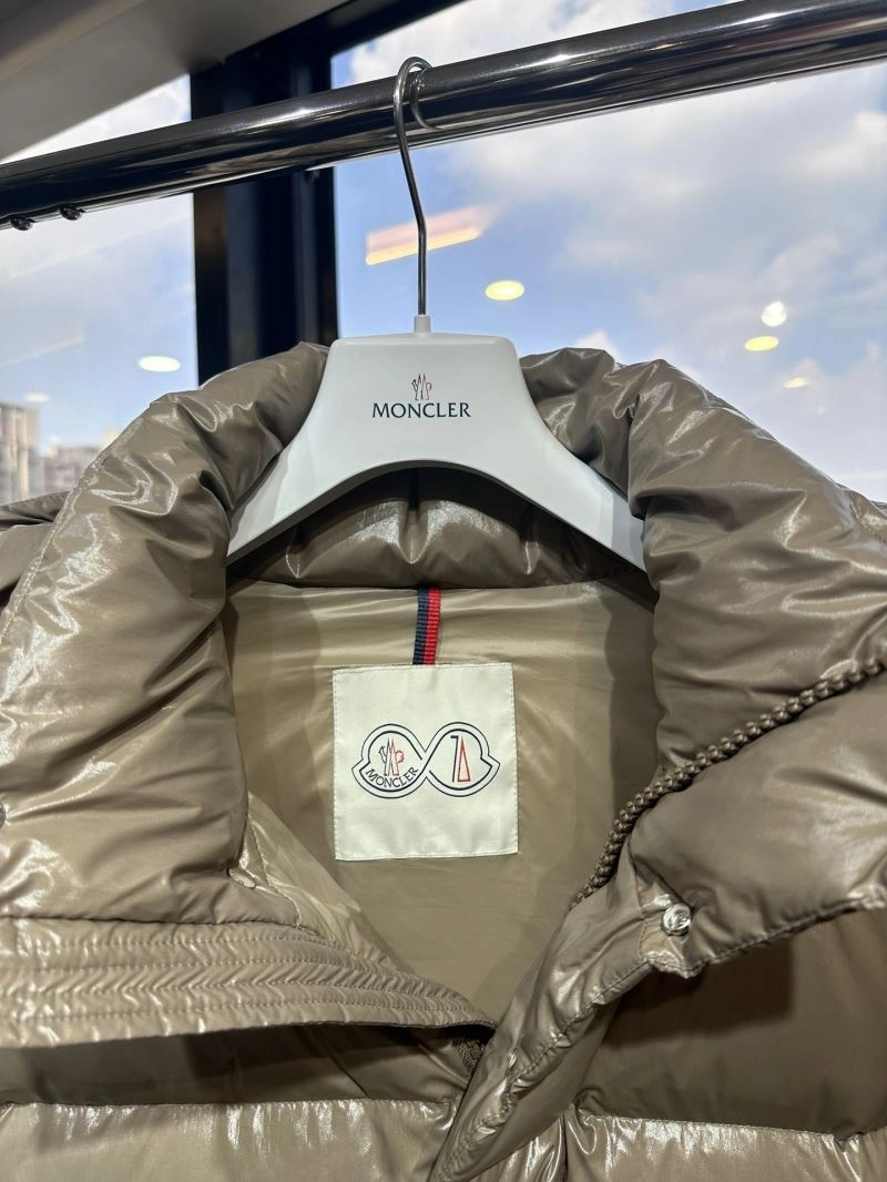 Top mirror Moncler Down Jackets