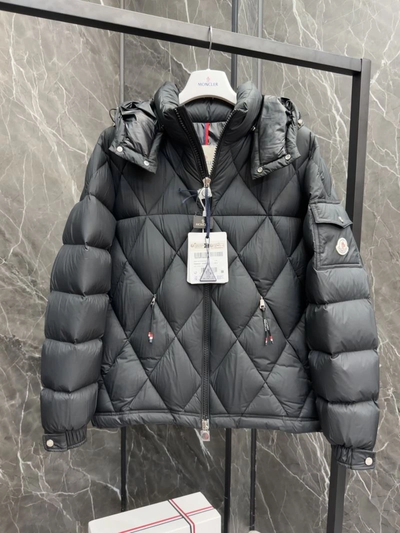 Accurate model Moncler Down Jackets