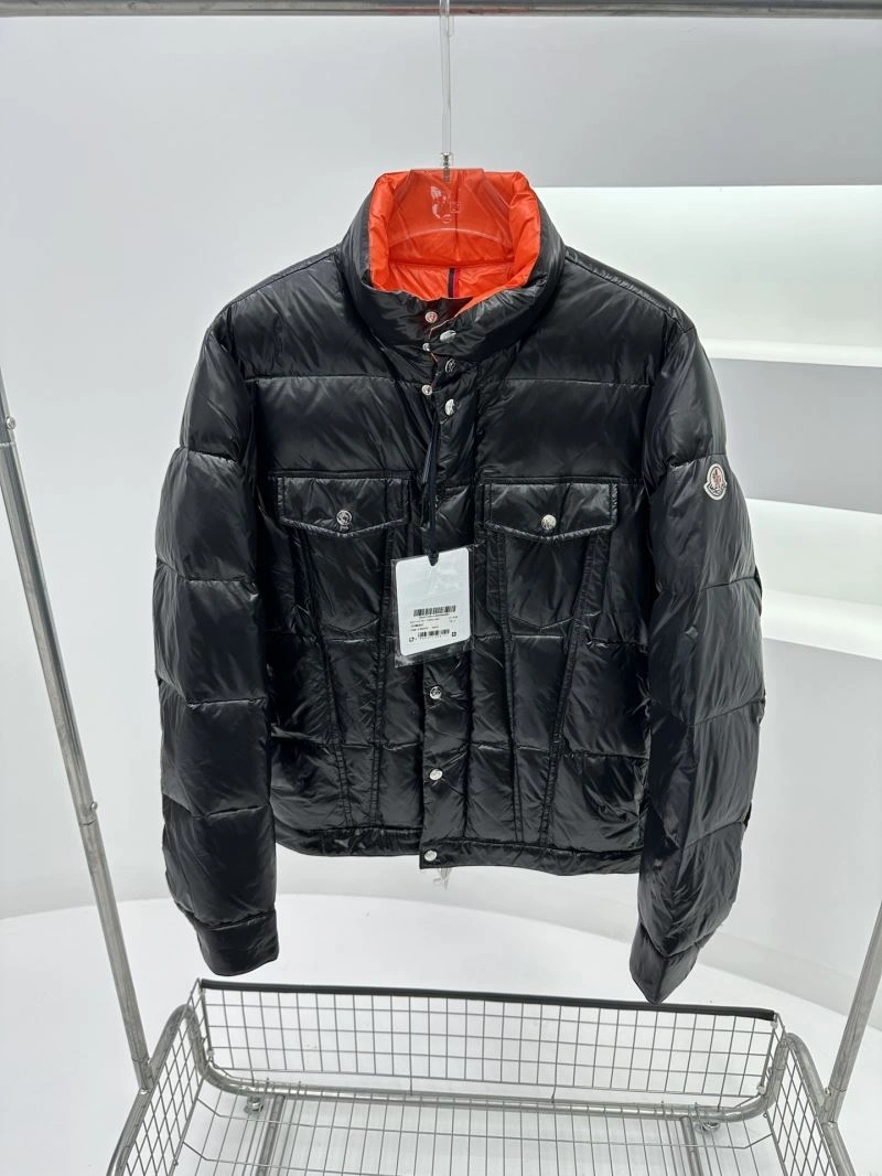Accurate model Moncler Down Jackets