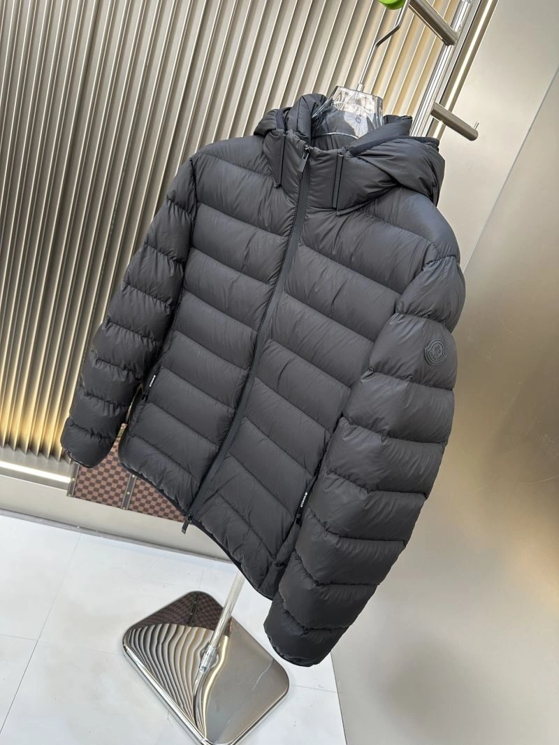 Accurate model Moncler Down Jackets