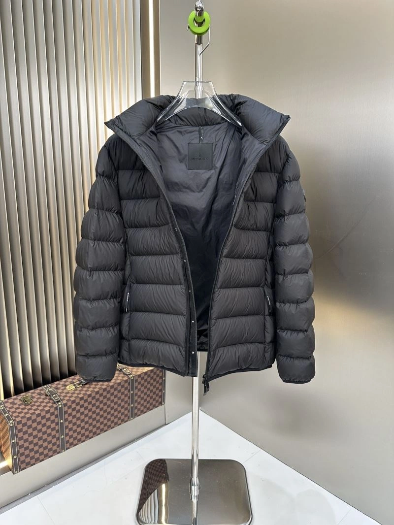 Accurate model Moncler Down Jackets