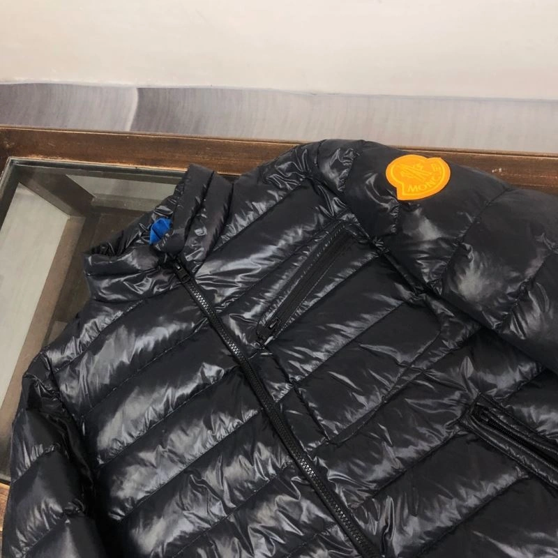 Accurate model Moncler Down Jackets