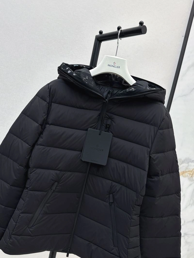 Inexpensive Moncler Down Jackets