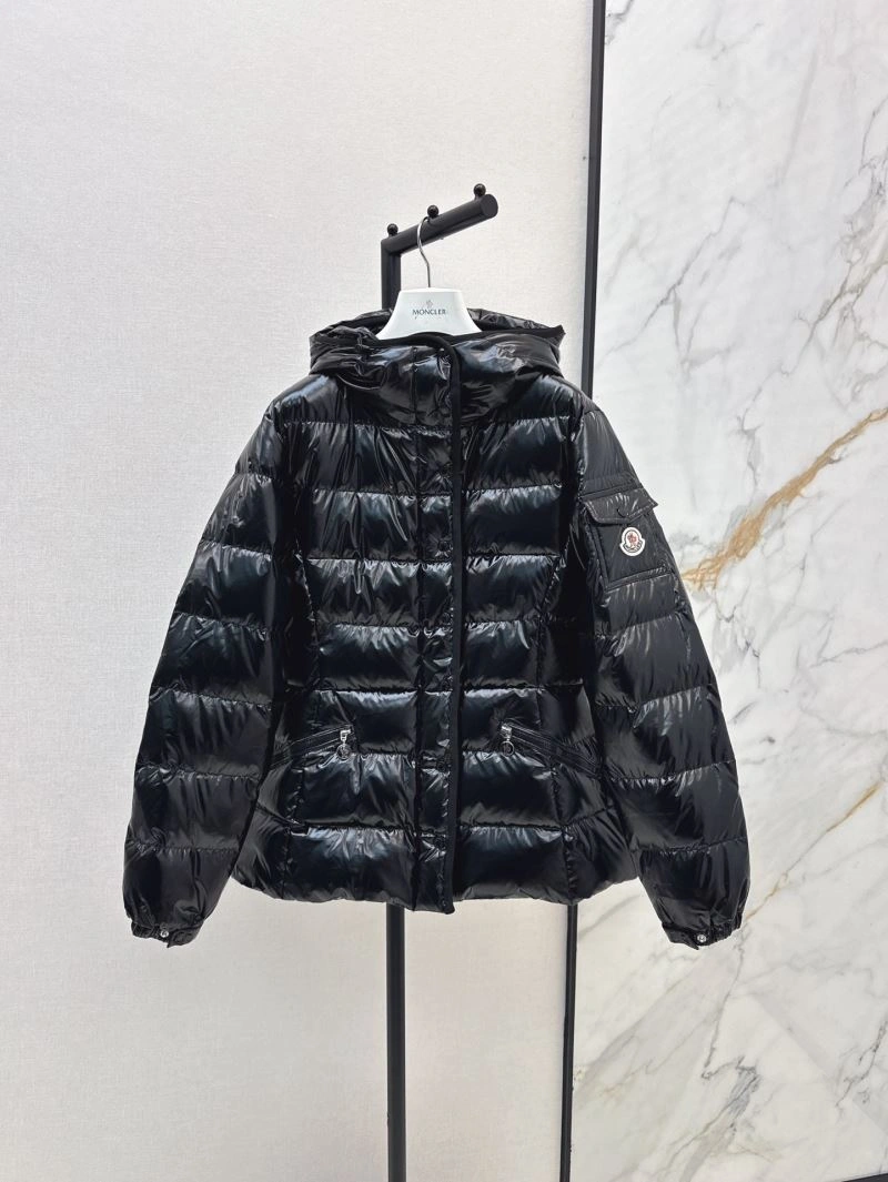 Accurate model Moncler Down Jackets