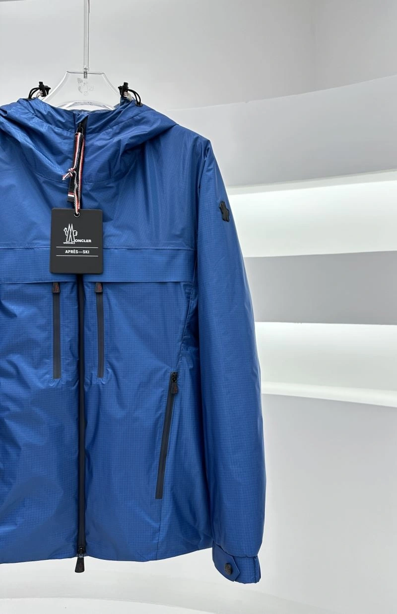 Accurate model Moncler Down Jackets