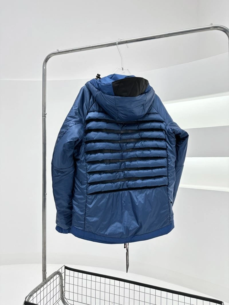 Accurate model Moncler Down Jackets