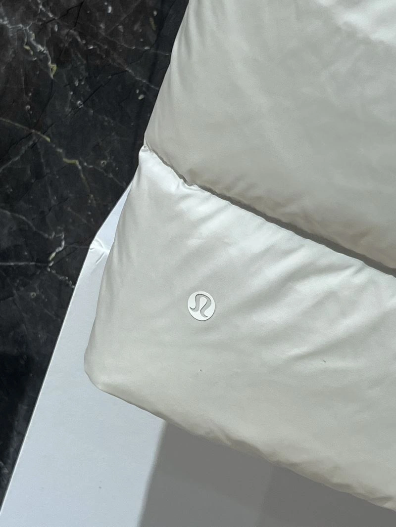 High accuracy Moncler Down Jackets