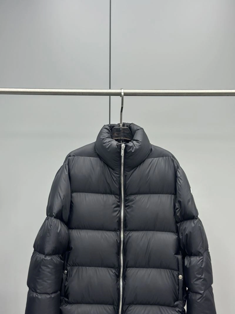 Accurate model Moncler Down Jackets