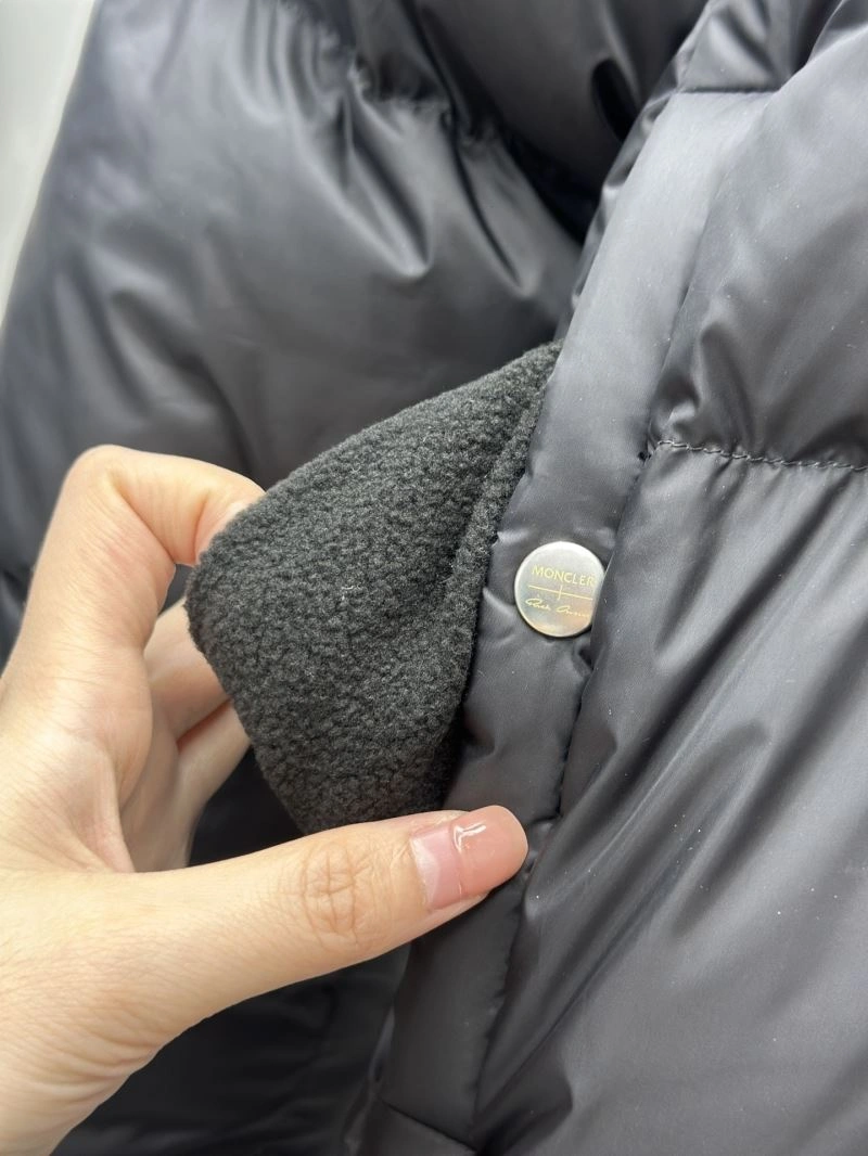Accurate model Moncler Down Jackets