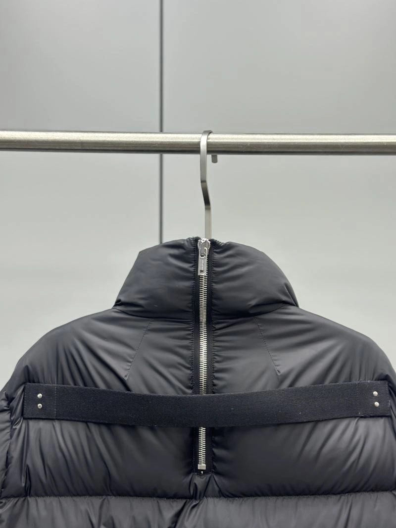 Accurate model Moncler Down Jackets