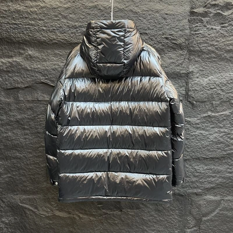 Inexpensive Moncler Down Jackets