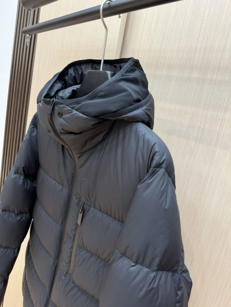 Exact replica Moncler Down Jackets