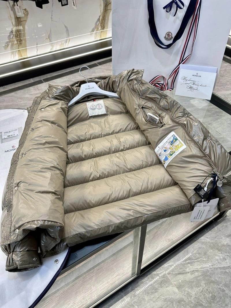 Top mirror Moncler Down Jackets