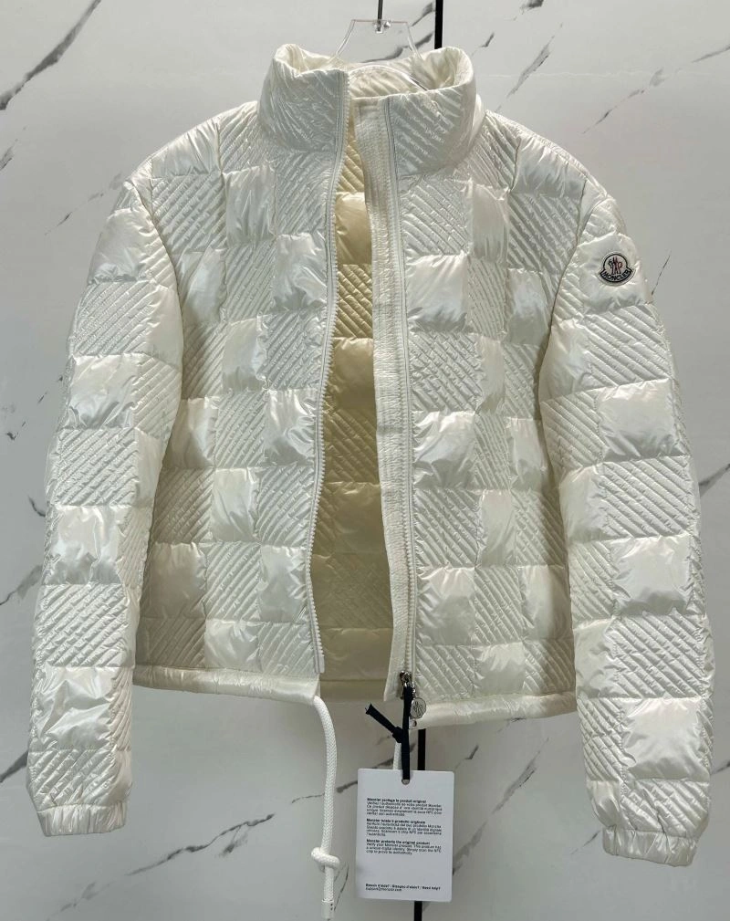 1:1 copy Moncler Down Jackets