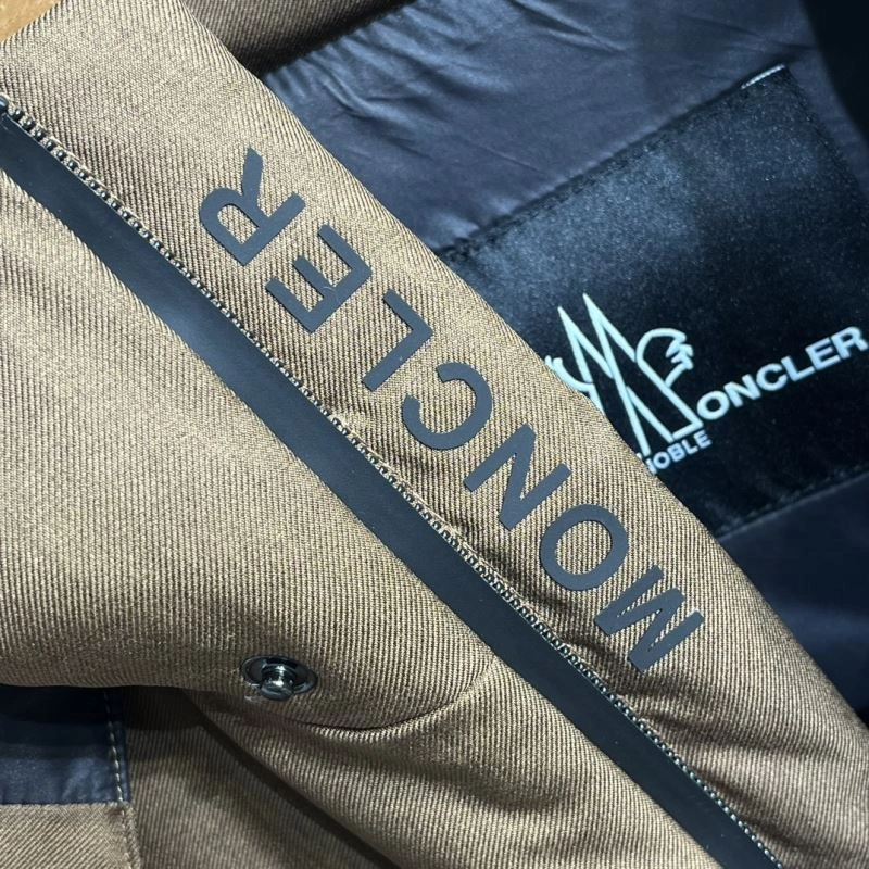 Low-cost Moncler Down Jackets