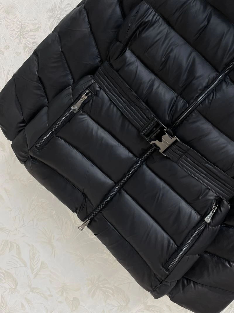 Inexpensive Moncler Down Jackets
