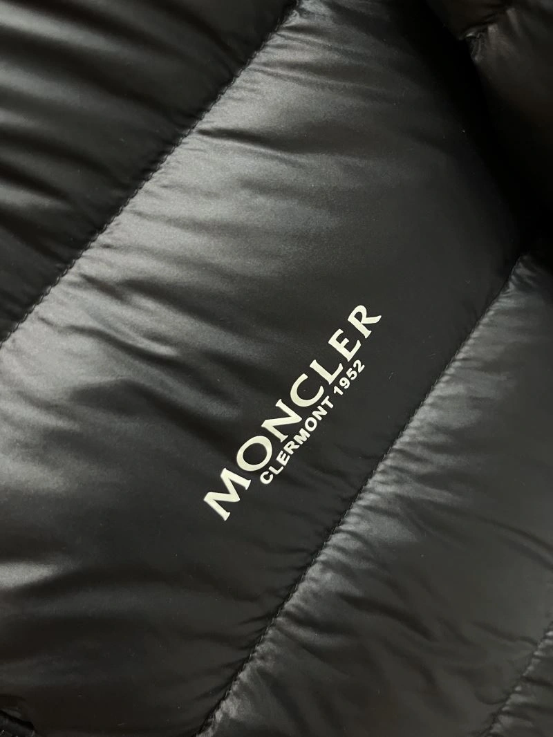 1:1 copy Moncler Down Jackets