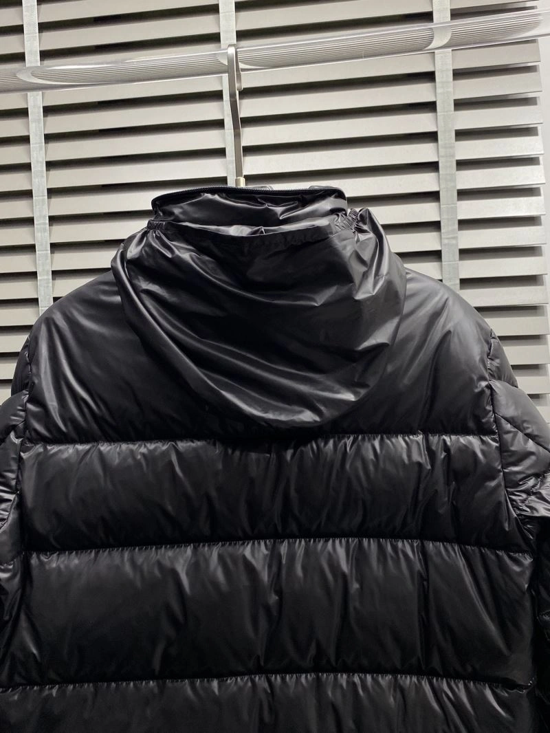 High fidelity Moncler Down Jackets