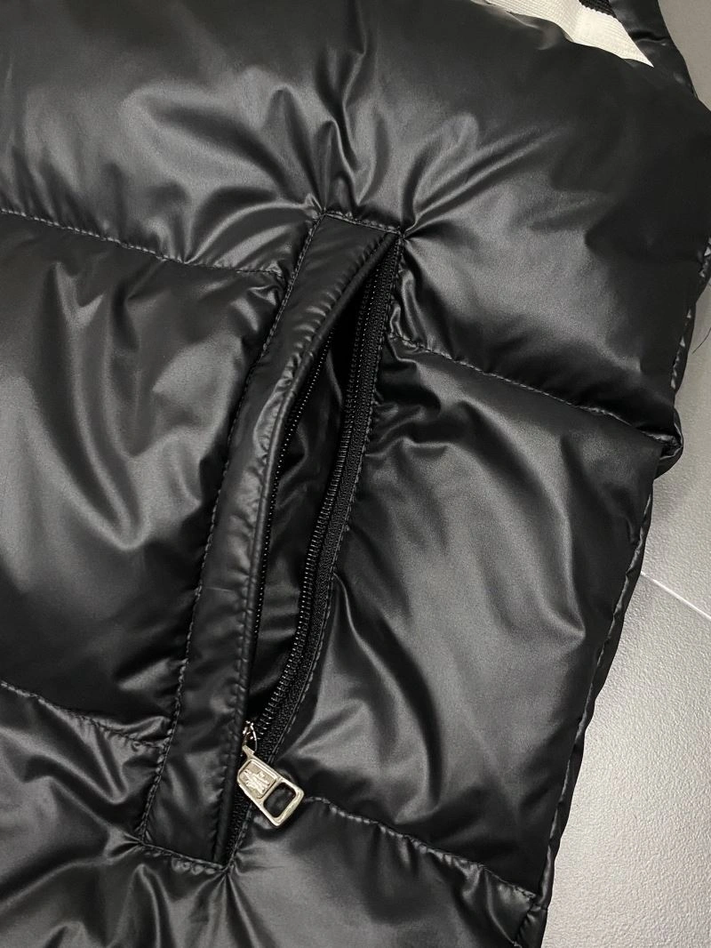 Top mirror Moncler Down Jackets