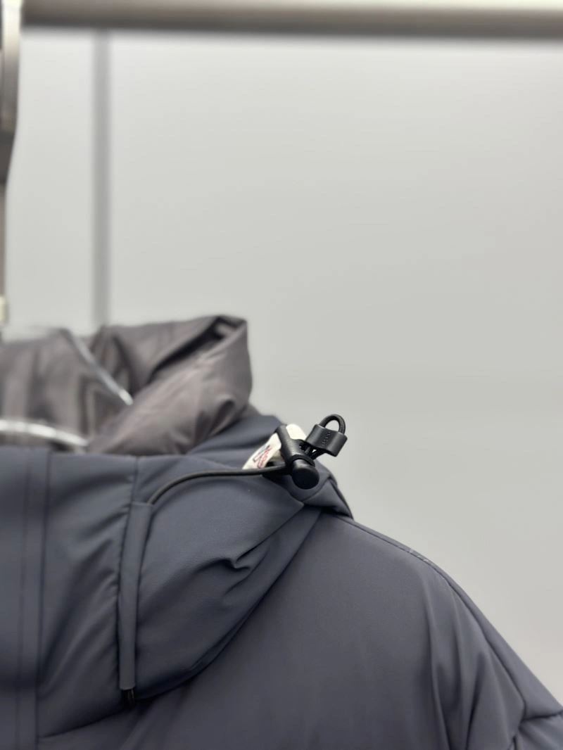 Inexpensive Moncler Down Jackets