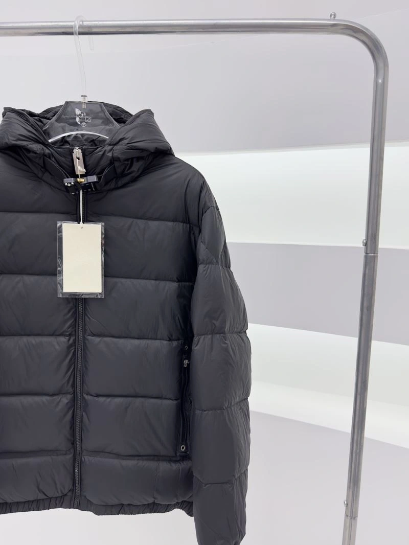Accurate model Moncler Down Jackets