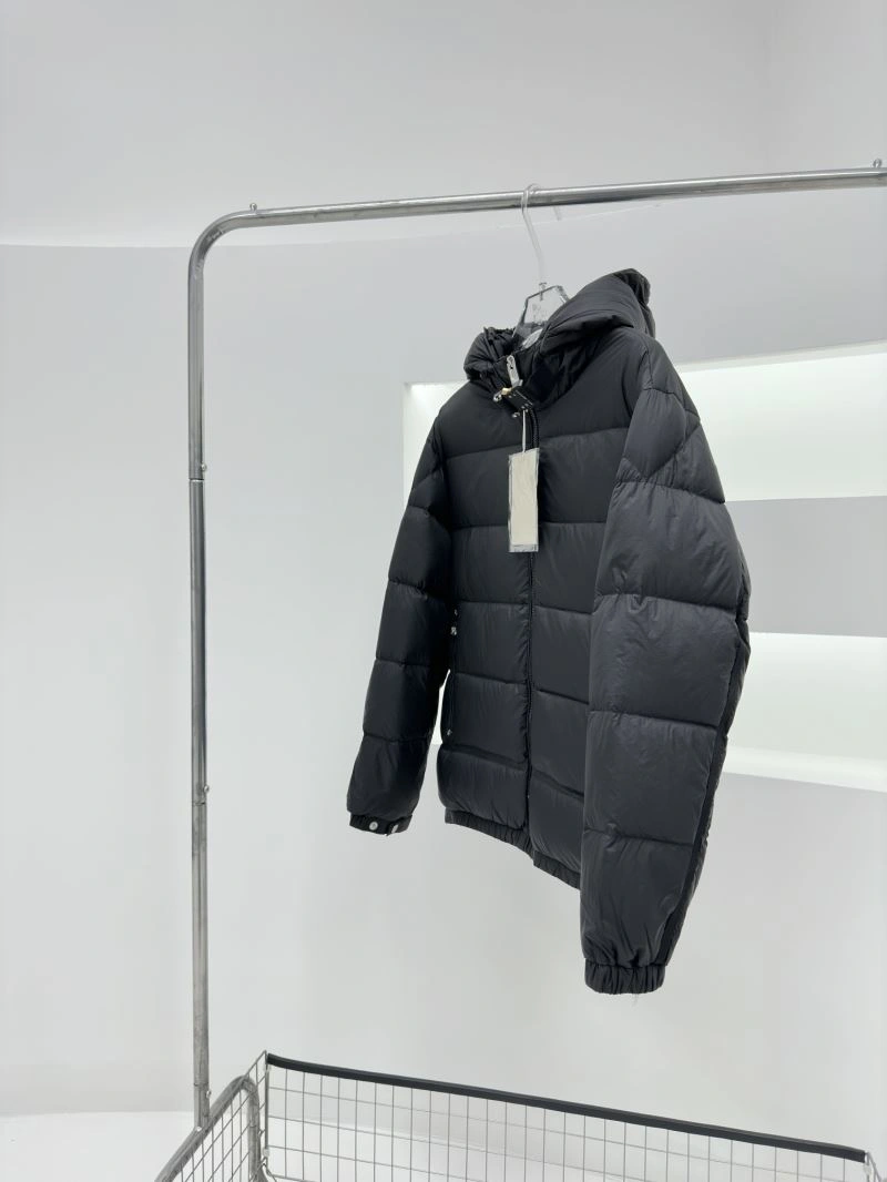 Accurate model Moncler Down Jackets