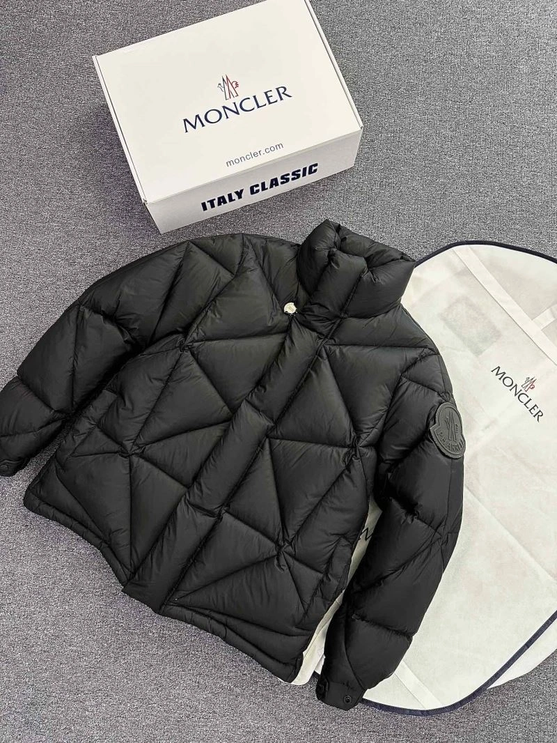 Inexpensive Moncler Down Jackets