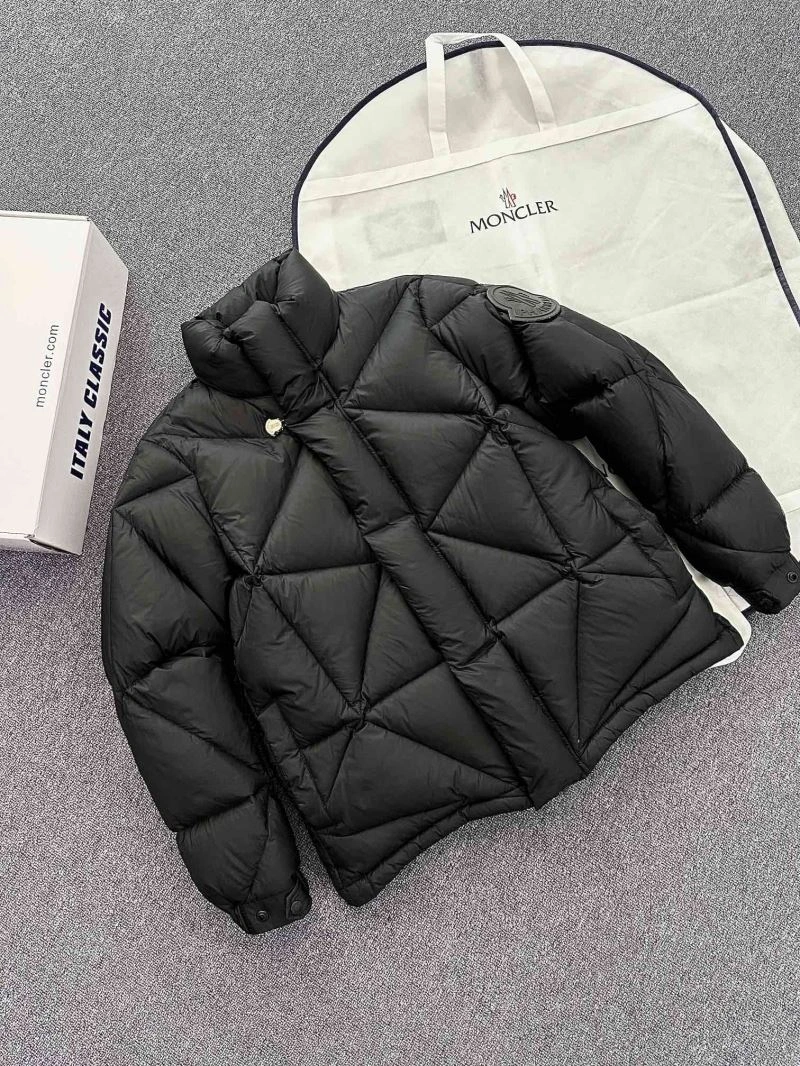 Inexpensive Moncler Down Jackets