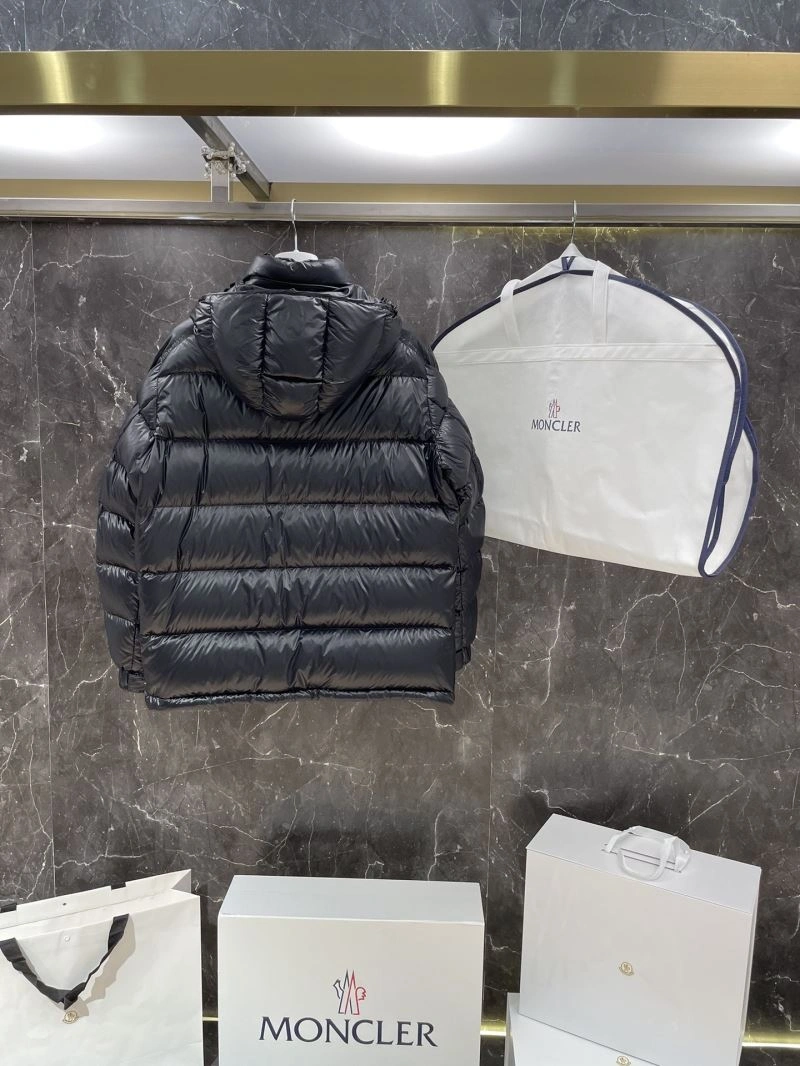 Inexpensive Moncler Down Jackets