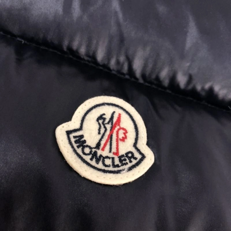 Low-cost Moncler Down Jackets