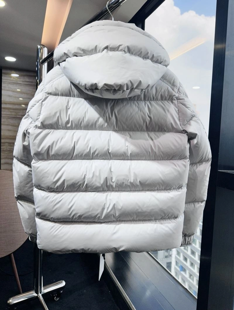 Inexpensive Moncler Down Jackets