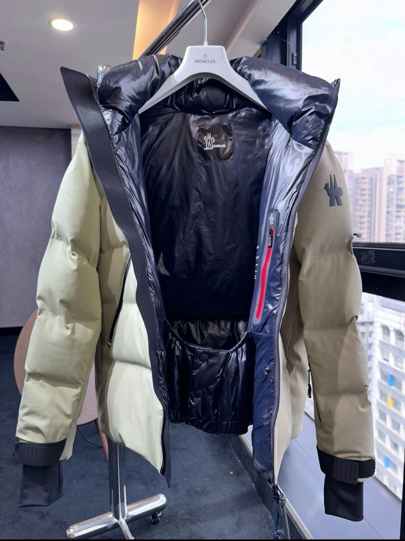 Low-cost Moncler Down Jackets